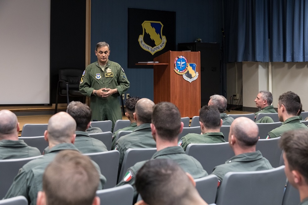 IL GENERALE SALAMIDA IN VISITA ALLA RAMI DI SHEPPARD - Aeronautica Militare