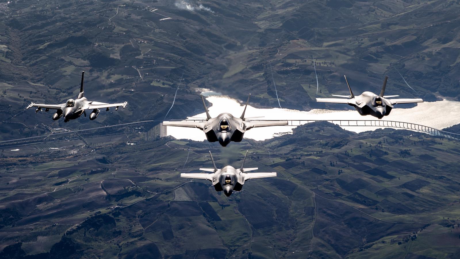 Falcon Strike 2022 a Foggia: esercitazione internazionale per velivoli ...