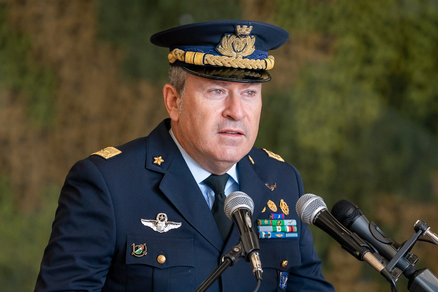 Pratica di Mare: avvicendamento al Comando del Reparto Sperimentale di ...