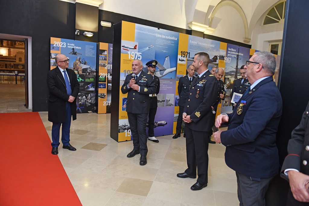 Centenario Aeronautica Militare: inaugurata a Lecce la Mostra ...