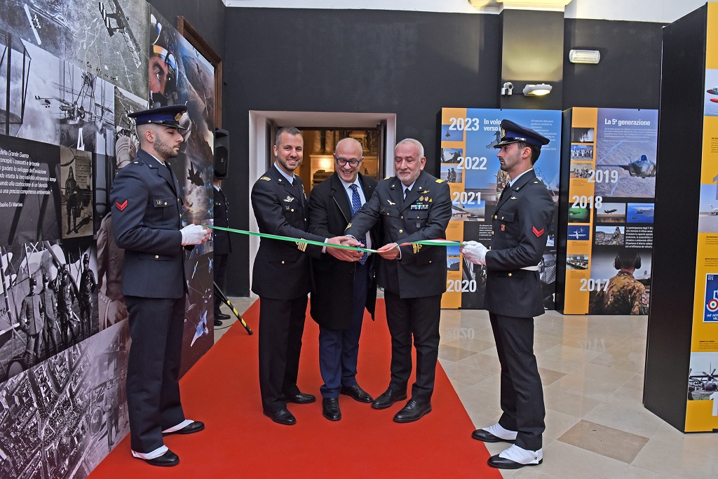 Centenario Aeronautica Militare: inaugurata a Lecce la Mostra ...